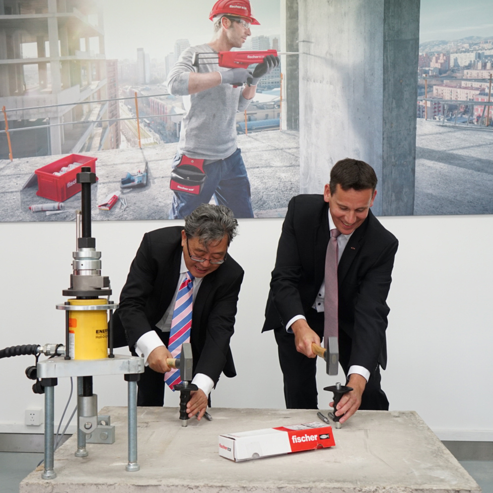 fischer unterstützt Forschung in der Befestigungstechnik ...